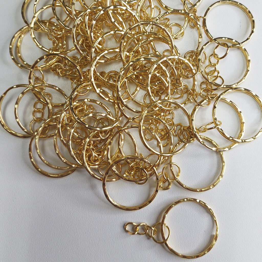 ARGOLA CHAVEIRO ONDULADA COM CORRENTE – 50 UNID. – Marp' Artes